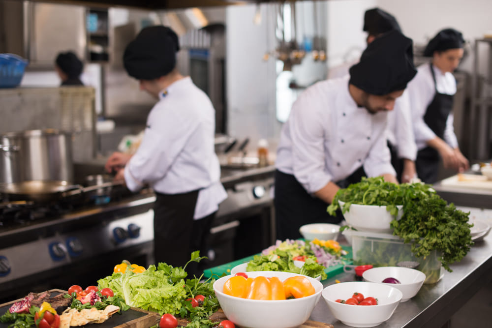 Why food service jobs are great during the holidays